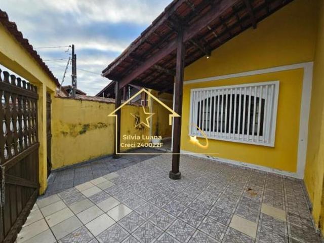 Espaçosa Casa 2 Quartos com Suíte à Venda em Itaoca, Mongaguá
