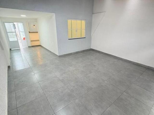 Espaçosa Casa 3 Suítes à Venda em Caiçara, Praia Grande