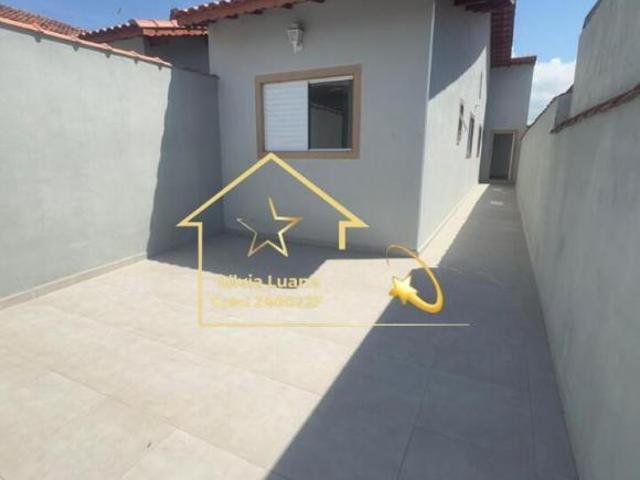 Espaçosa Casa 3 Quartos com Piscina em Balneário Plataforma, Mongaguá