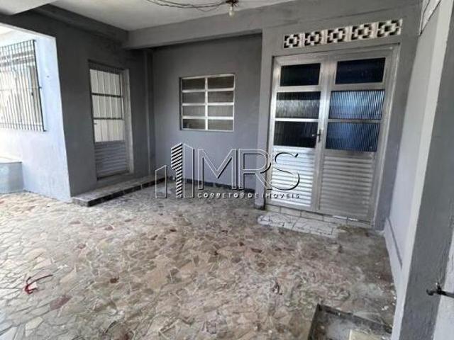 Espaçosa Casa 3 Quartos em Samambaia, Praia Grande Venda R$330mil
