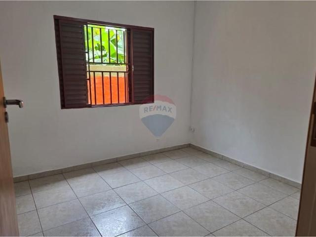 Espaçosa com cara de casa em Atibaia Jardim dos Pinheiros