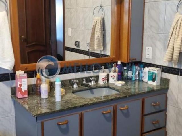 Espaçosa e luxuosa casa de 5 quartos no Centro de Carmo de Minas MG, com 3 suítes e 343m² de área. A