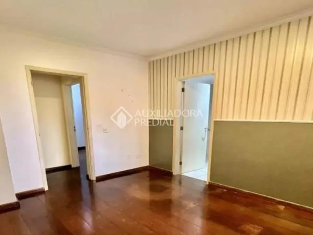 Espaçoso apartamento com 150m² na Vila Valparaíso Santo André SP