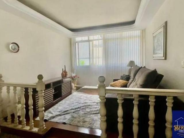 Espaçoso Apartamento com 4 Quartos e 2 Vagas