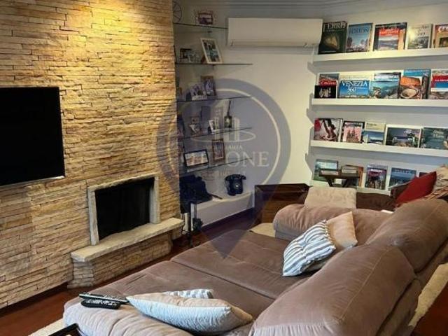 Espaçoso apartamento de alto padrão com 4 quartos e 3 suítes em Santa Cecília, São Paulo SP
