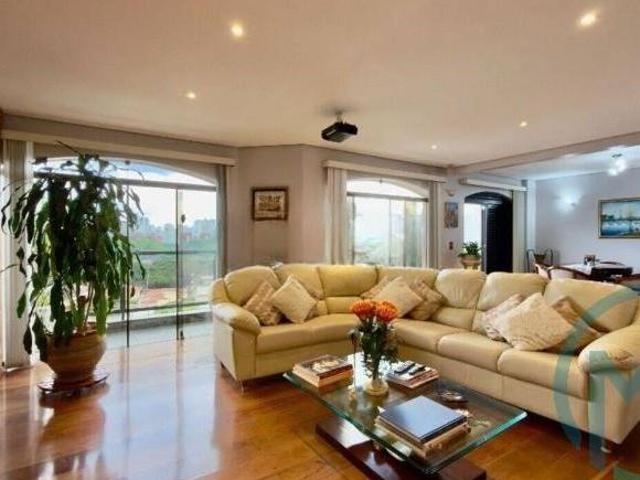 Espaçoso apartamento de luxo com 3 suítes e 3 vagas na Bela Aliança, São Paulo