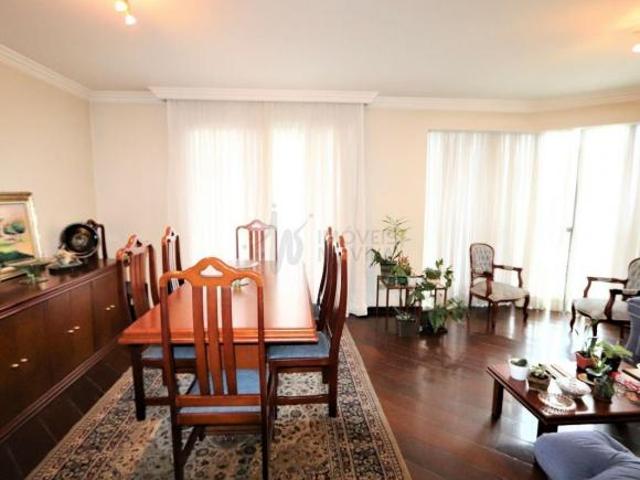 Espaçoso apartamento na Vila Clementino, bem próximo ao Parque Ibirapuera