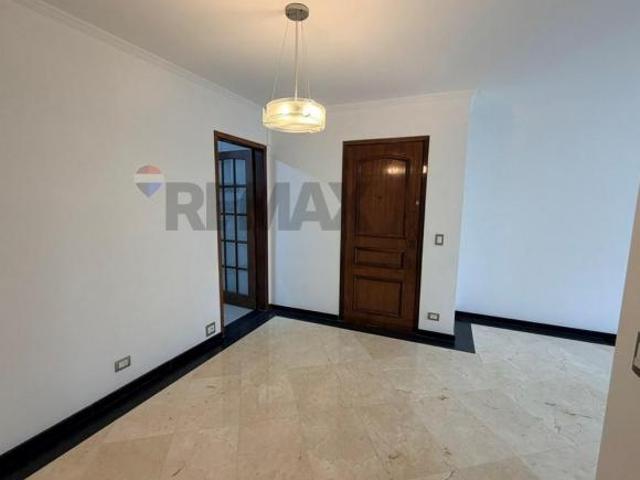 Espaçoso apartamento próximo ao Parque Ibirapuera com 98m2, 3 dormitórios e 2 Vagas