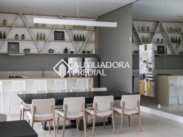 ESPAÇOSO APTO COM 3 SUITES E 4 VAGAS