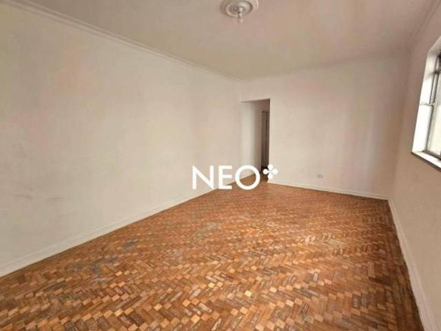 Espaçoso e Aconchegante: 146m² com 3 Dormitórios no Coração do Embaré