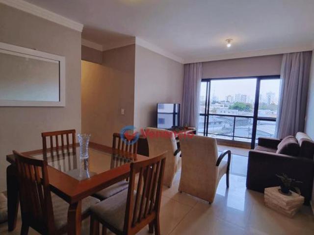 Espaçoso, mobiliado e com excelente localização no bairro Jardim América, em São José dos Campos