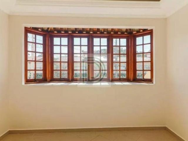 Espaçoso sobrado na Vila São Francisco, com 3 dormitórios