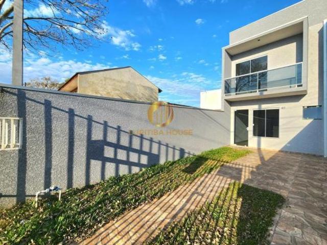 Espaçoso sobrado 2 quartos garagem ampla 2 carros no Sítio Cercado