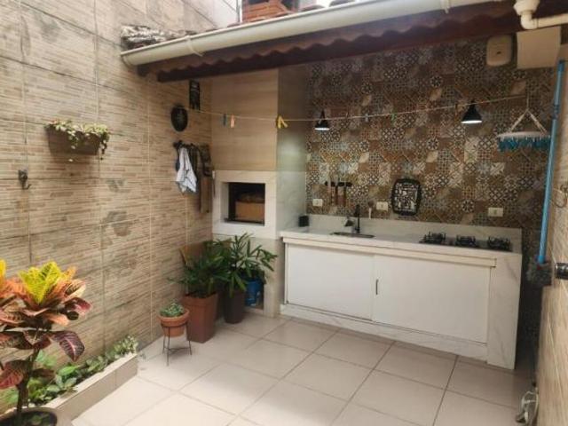 Espaçoso Sobrado 3 Quartos na Vila Guilhermina Praia Grande