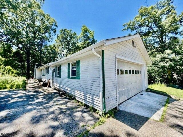 Espanong Rd, Jefferson Township, Home For Sale