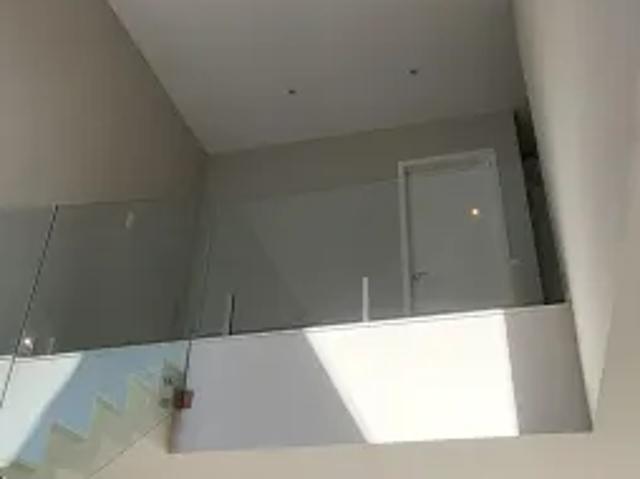 Espetáculo de casa. Muito ESMERO c/3 suites + 1 qt Térreo