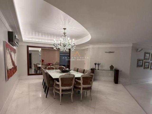 Espetacular apartamento á venda com 4 suítes