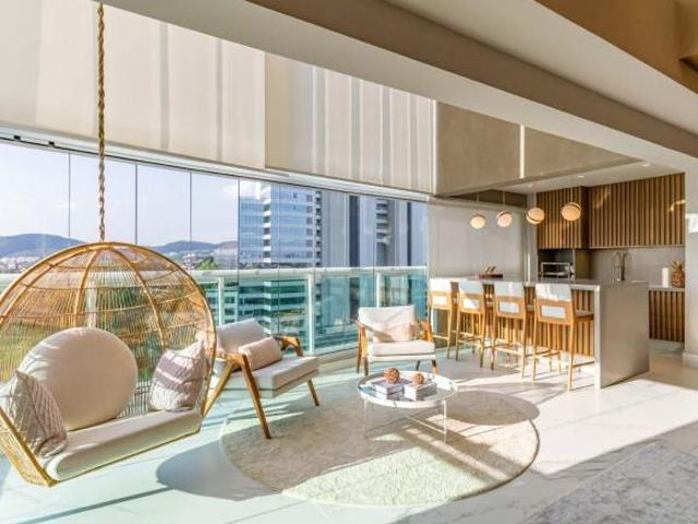 Espetacular apartamento com linda vista