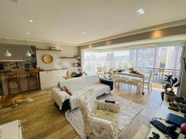 ESPETACULAR APARTAMENTO EQUIPADO EM ANDAR ALTO PRONTO PARA MORAR