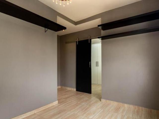 Confortável apartamento para venda e locação em Vila Anastácio com 3 quartos, sendo 1 suíte, 87m²