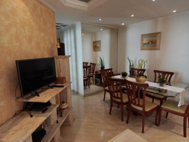 Elegante apartamento para venda e locação em Vila Mariana com 3 quartos, sendo 1 suíte, 72m²