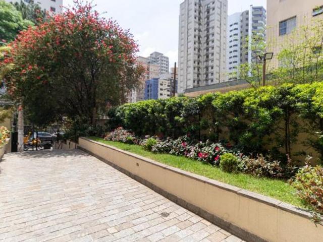 Versátil apartamento para venda em Moema com 4 quartos, sendo 1 suíte, 161m² remaxfront#2J9GL