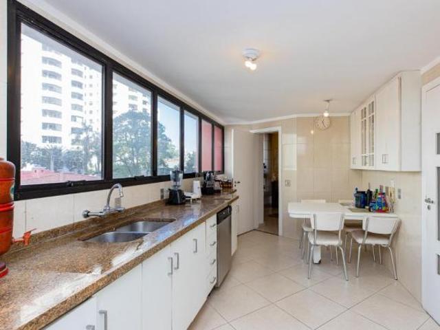 Elegante apartamento para venda em Moema com 4 quartos, sendo 4 suítes, 200m² mayer boacnin#4X7BO