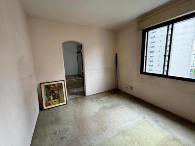 Elegante apartamento para venda em Brooklin Paulista com 4 quartos, sendo 2 suítes, 217m² fabioliv