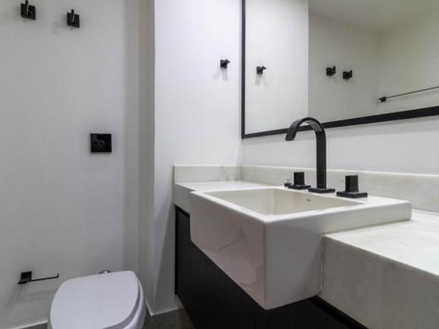 Elegante apartamento para venda em Brooklin Paulista com 3 quartos, sendo 1 suíte, 159m² danieleal