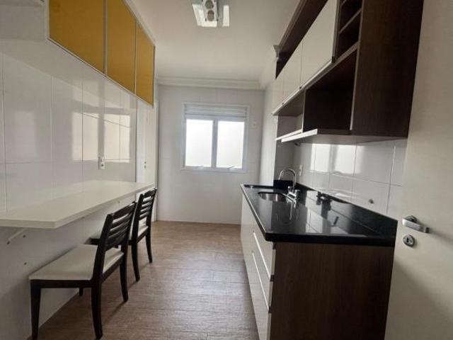 Aconchegante apartamento para venda em Chácara Inglesa com 2 quartos, sendo 1 suíte, 70m² maira yk