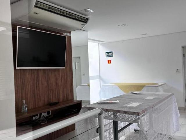 Funcional apartamento para venda em Indianópolis com 4 quartos, sendo 2 suítes, 143m²