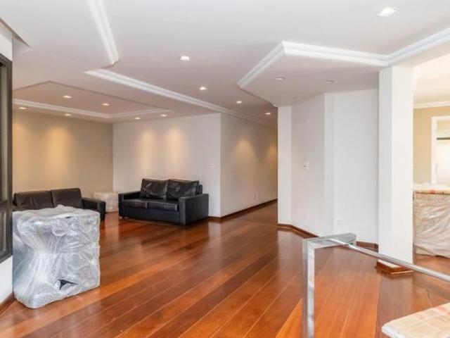 Elegante apartamento para venda em Indianópolis com 4 quartos, sendo 2 suítes, 232m²