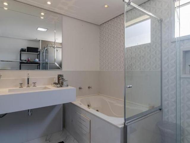 Aconchegante apartamento para venda em Ipiranga com 4 quartos, sendo 4 suítes, 237m² maiaragarrutt
