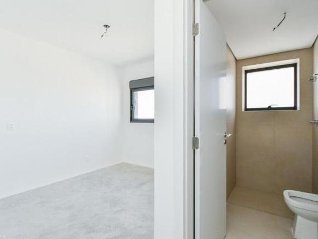 Aconchegante apartamento para venda em Jardim Fonte do Morumbi com 3 quartos, sendo 3 suítes, 186m²