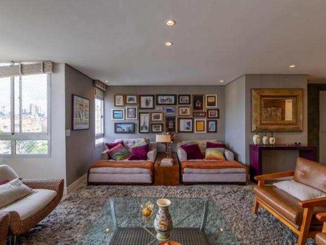 Agradável apartamento para venda em Paraíso do Morumbi com 2 quartos, sendo 2 suítes, 127m²