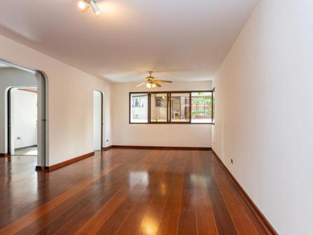 Funcional apartamento para venda em Perdizes com 4 quartos, sendo 2 suítes, 216m²