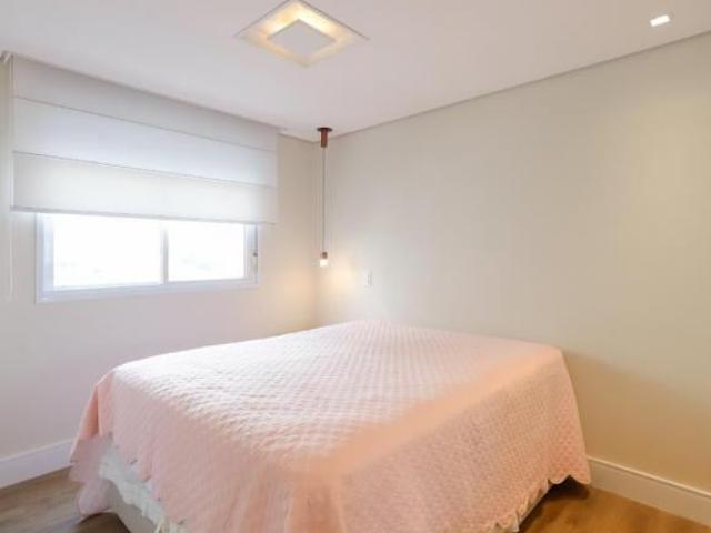 Aconchegante apartamento para venda em Vila Anastácio com 2 quartos, sendo 1 suíte, 77m²