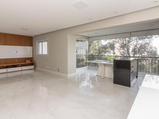 Agradável apartamento para venda em Vila Andrade com 3 quartos, sendo 3 suítes, 127m²