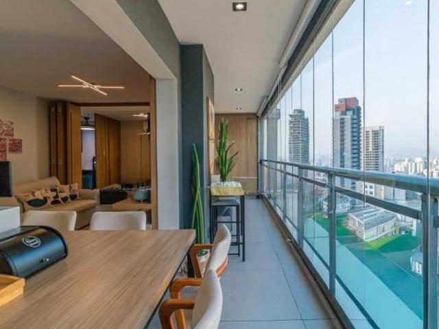 Espetacular apartamento para venda em Vila Madalena com 2 quartos, sendo 2 suítes, 97m²