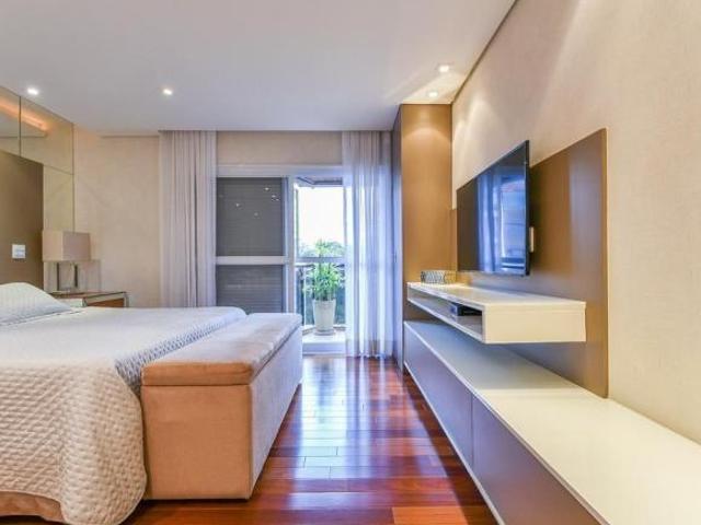 Espetacular apartamento para venda em Vila Nova Conceição com 3 quartos, sendo 3 suítes, 244m² urb