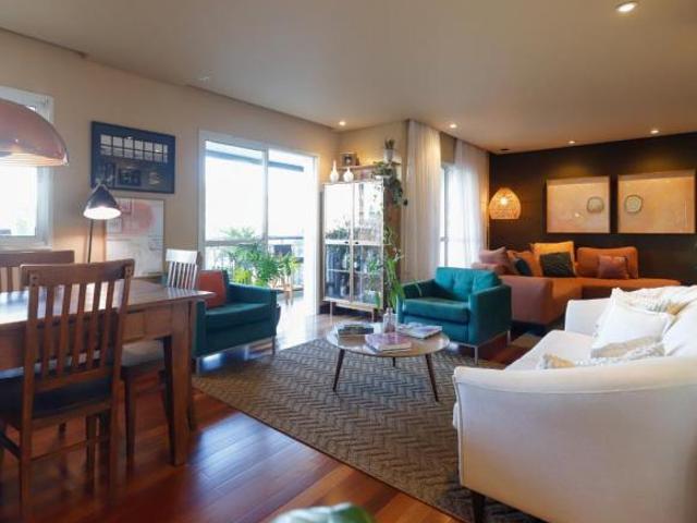 Atraente apartamento para venda em Vila Romana com 4 quartos, sendo 3 suítes, 169m²