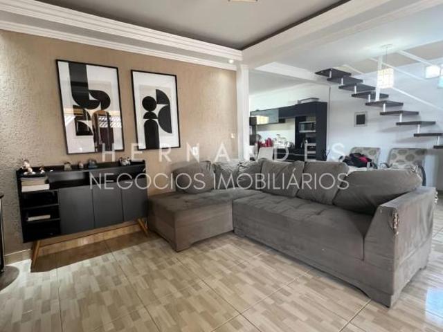 Espetacular Casa com 3 Suítes em Santana de Parnaíba SP Bairro Germano