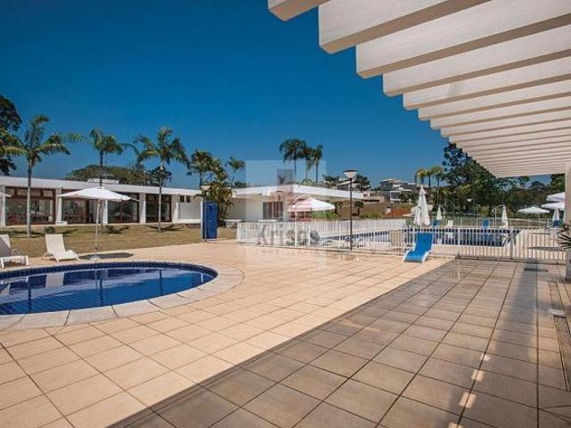Espetacular Casa Contemporânea: Conforto e Sofisticação em Cada Detalhe!