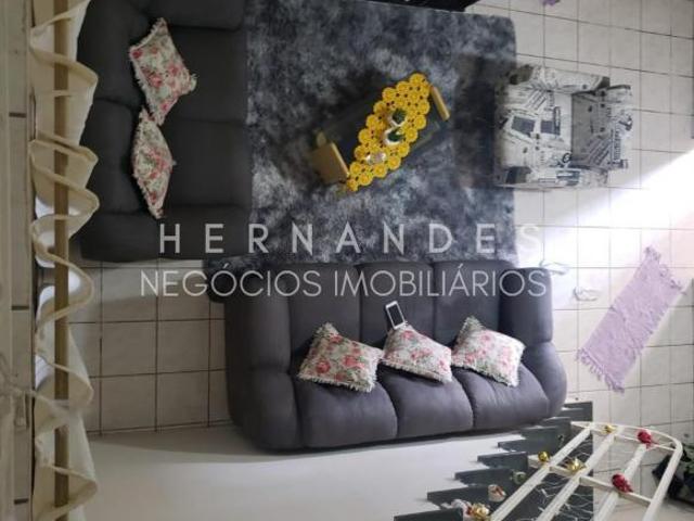 Espetacular Casa de 4 Quartos com Suíte e 300m² no Parque Viana, Barueri SP