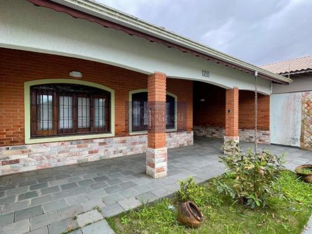 Espetacular Casa de 4 Quartos e 2 Suítes à Venda em Itanhaém SP, Bairro Tupy 182m² de Área