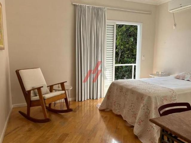 Espetacular Casa em Condomínio à Venda em Alphaville, Santana de Parnaíba SP: 4 Quartos, 2 Suítes, 3