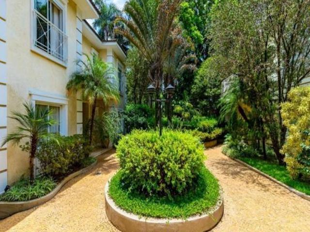 Espetacular casa em condomínio à venda em São Paulo SP, Jardim Petrópolis: 4 q