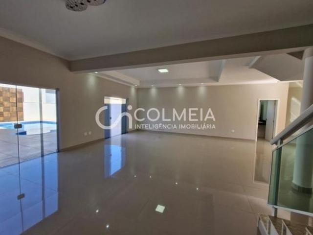 Espetacular Casa em Condomínio na Vila Borghese, Indaiatuba SP: 4 Quartos, 4 Suítes, 2 Salas, 6 Banh