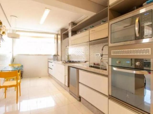 Confortável casa em condomínio para venda com 4 quartos, sendo 3 suítes, 470m² mutida#PGD0U