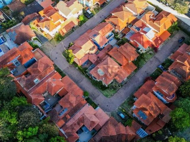 Espetacular casa em condomínio para venda e locação com 4 quartos, sendo 4 suítes, 557m² remaxbdoz